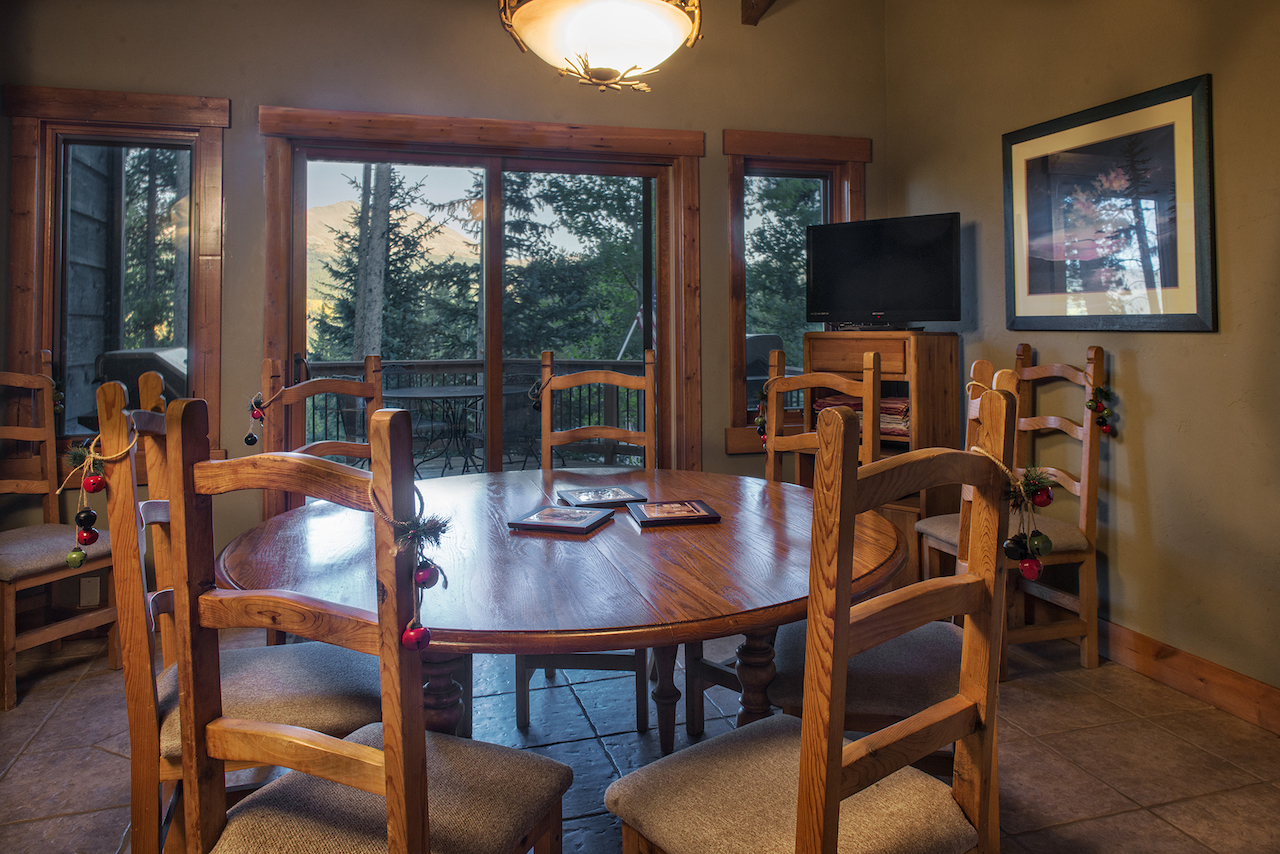 Slopeside Lodge | Jane's Lodges